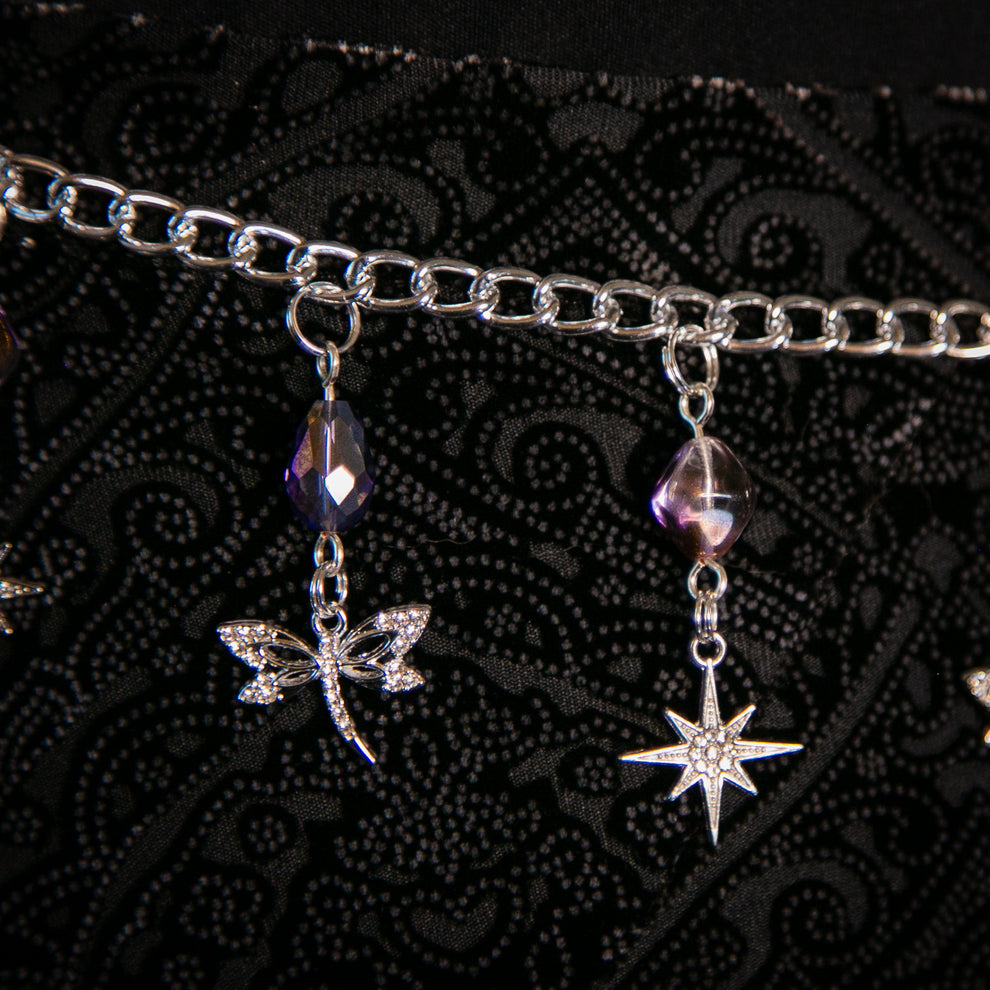 the stevie charmed chain – Bad Moon